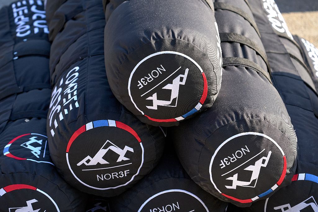 Customised Worms 2, 3, 4 or 6-Person Worms – Compete Force - Fitness ...